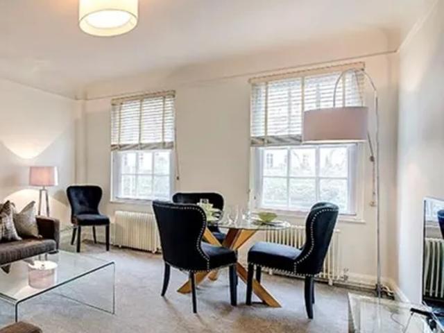 Poltrona Frau, 147 153 Fulham Road, London, SW3 6SD, United Kingdom | 2 bed apartment for rent #118918673 | Rentberry