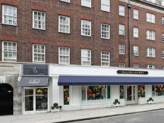 Poltrona Frau, 147 153 Fulham Road, London, SW3 6SD, United Kingdom | 2 bed apartment for rent #138312249 | Rentberry