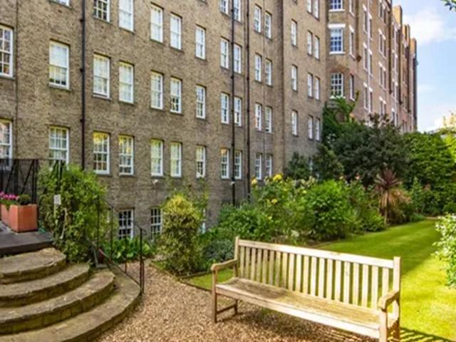 Poltrona Frau, 147 153 Fulham Road, London, SW3 6SD, United Kingdom | 2 bed apartment for rent #139264074 | Rentberry