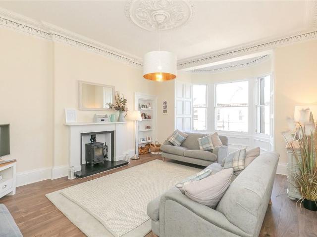 Polwarth Gardens, Edinburgh, Midlothian 3 bed apartment to rent £1,925 pcm £444 pw