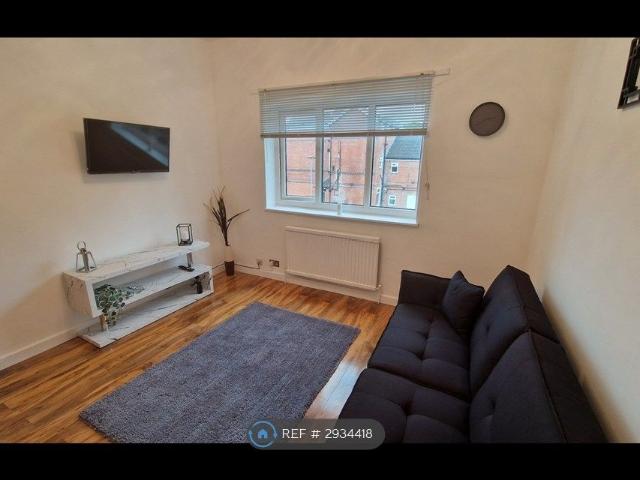 Polygon Road, Crumpsall M8, 1 bed flat to rent, £1,095 pcm | PrimeLocation