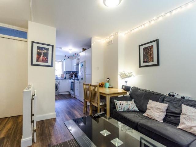 Polygon Road, Somers Town, London, NW1 4 bed flat to rent £4,334 pcm £1,000 pw
