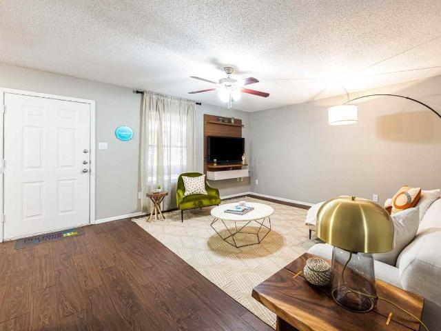 Polaris on the Park 2 Bedroom Apartment for Rent at 1720 Woodward St, Austin, TX 78741 Parker Lane
