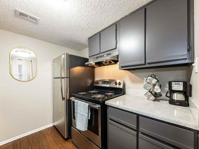 Polaris on the Park 2 Bedroom Apartment for Rent at 1720 Woodward St, Austin, TX 78741 Parker Lane