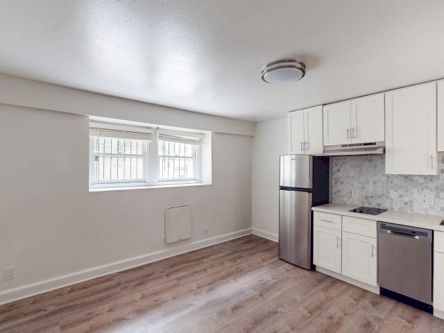 Polk Gulch Studio with Dishwasher | Pet Friendly