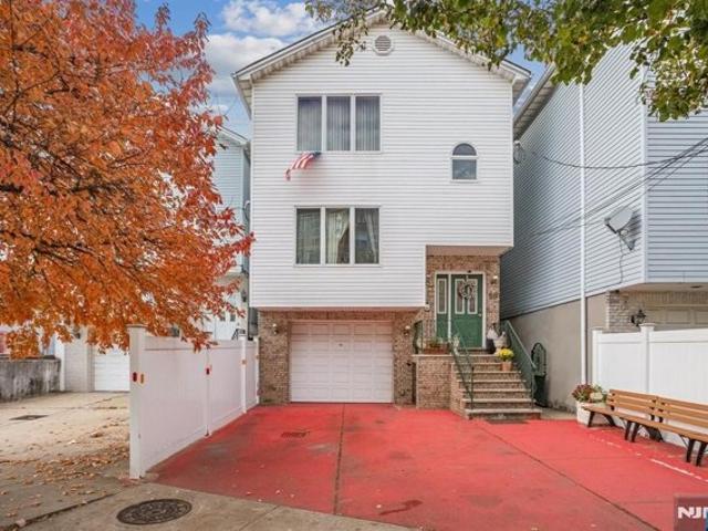 Polk St, Newark, Home For Sale