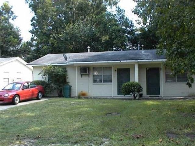 POLK VILLAGE 2 BR + 1 BA APT