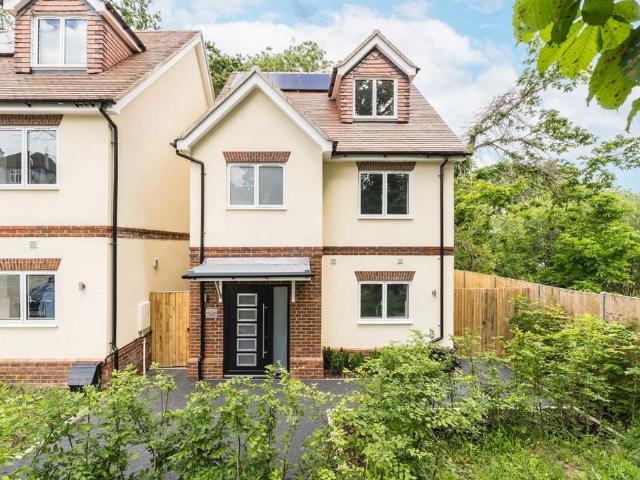 Pollards Hill North, Streatham 4 bed house to rent £3,800 pcm £877 pw