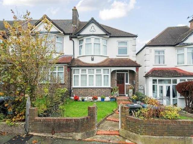 Pollards Hill South, London, 3 Bedroom End