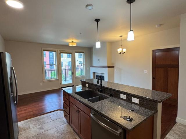 Polleys Square Luxury Condo For Rent