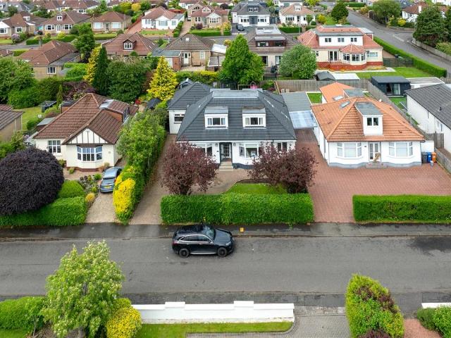 Pollock Road, Bearsden, G61 4 bed bungalow to rent £3,850 pcm £888 pw