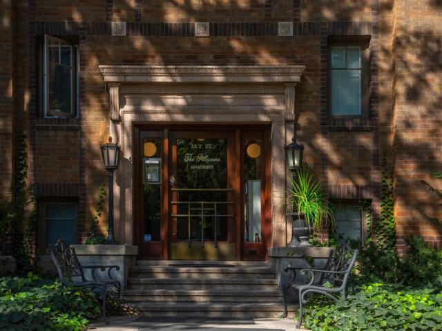 Pollyanna Apartments
