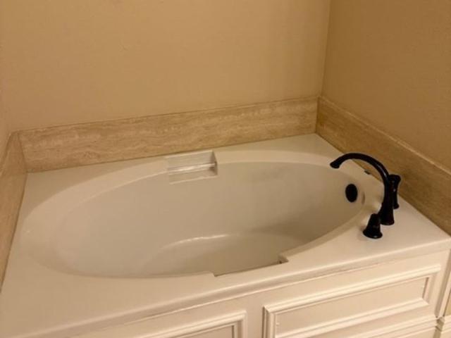 Polo Club 2 Bedroom Apartment for Rent at 7676 E Polo Dr, Wichita, KS 67206