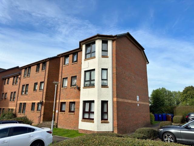Polson Crescent, Paisley PA2, 2 bed flat to rent, £800 pcm | PrimeLocation
