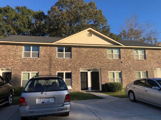 Popular location in Summerville 2 Bedroom Home for Rent at 121 Langley Dr, Summerville, SC 29485