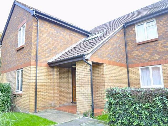 Pope Close, London SW19, 1 bed flat to rent, £1,600 pcm | PrimeLocation