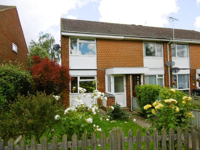 Pope Drive, Staplehurst, Tonbridge TN12, 2 bed end terrace house to rent, £1,300 pcm | PrimeLocation