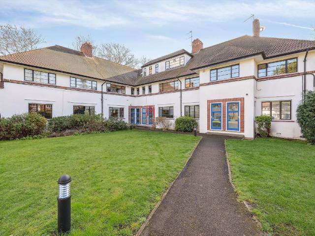 Popes Avenue, Twickenham TW2, 2 bed flat to rent, £2,400 pcm | PrimeLocation