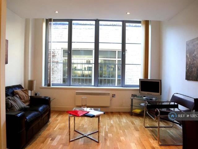 Popes Head Court, York, YO1 1 bed flat to rent £1,050 pcm £242 pw