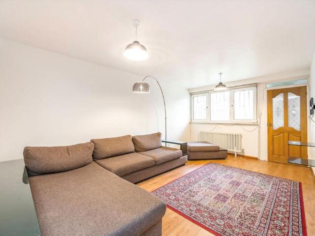 Popham Road, London N1 2 bed flat to rent £2,500 pcm £577 pw