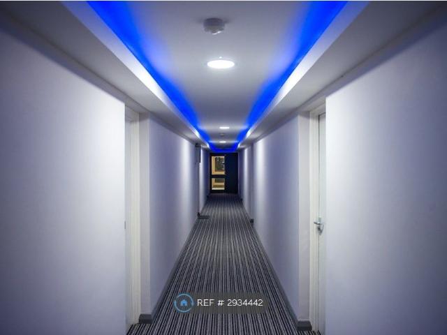 Poplar Court, Bradford BD7, Studio to rent, £500 pcm | PrimeLocation