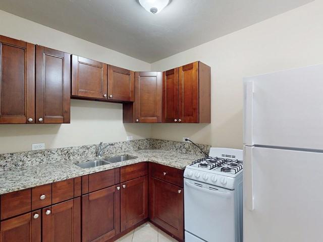 Poplar Apartments 1 Bedroom Apartment for Rent at 1410 Poplar St, Denver, CO 80220 Montclair