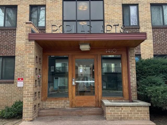 Poplar Apartments 2 Bedroom Apartment for Rent at 1410 Poplar St, Denver, CO 80220 Montclair