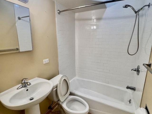 Poplar Apartments Studio Apartment for Rent at 1410 Poplar St, Denver, CO 80220 Montclair