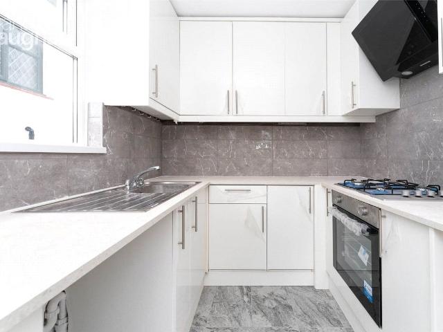 Poplar Avenue, Hove, East Sussex BN3, 4 bed semi detached house to rent, £2,300 pcm | PrimeLocation
