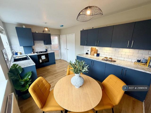 Poplar Avenue, Preston, PR4 3 bed detached house to rent £1,025 pcm £237 pw