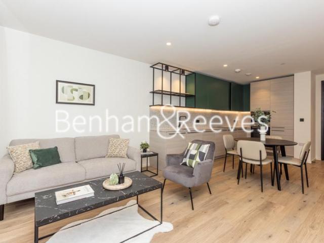 Poplar, Hemlock Street E14 1 bed apartment to rent £2,250 pcm £519 pw