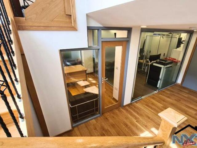 Poplar High Street, London, Serviced Office For