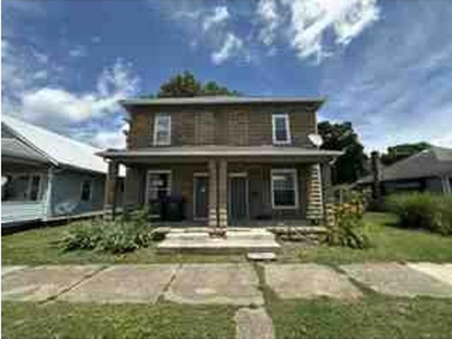 Poplar St