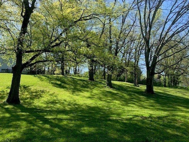 Poplar St, Columbia, TN 38401