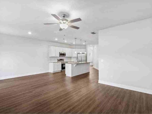 Poplar Row 4 Bedroom Apartment for Rent at 352 Stately Oaks Ct, Hoschton, GA 30548