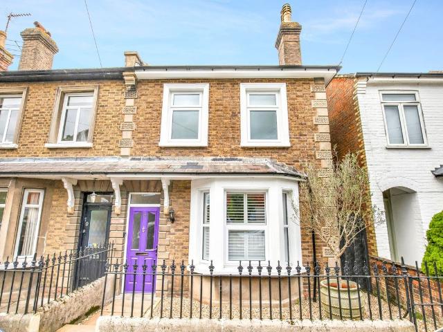 Poplar Road, Leatherhead KT22, 3 bed end terrace house to rent, £2,350 pcm | PrimeLocation