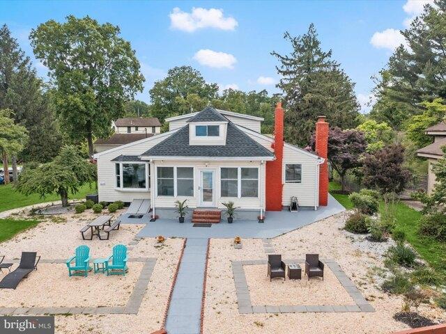 Poplar Rd, Baltimore, Home For Sale
