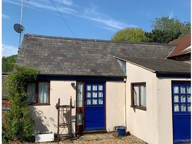 Poplars Lane, Northampton NN6, Studio to rent, £650 pcm | PrimeLocation