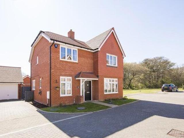 Poppy Drive, Horam, 4 Bedroom Detached