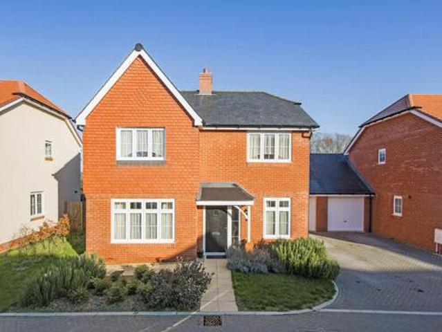 Poppy Drive, Horam, 4 Bedroom Link