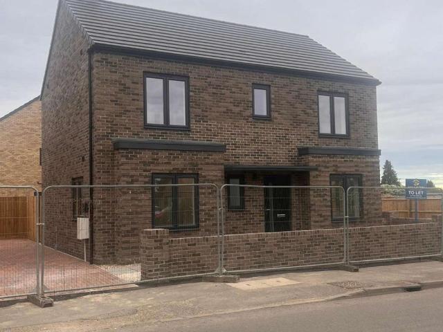 Poppy gardens PE7 4 bed house to rent £1,375 pcm £317 pw