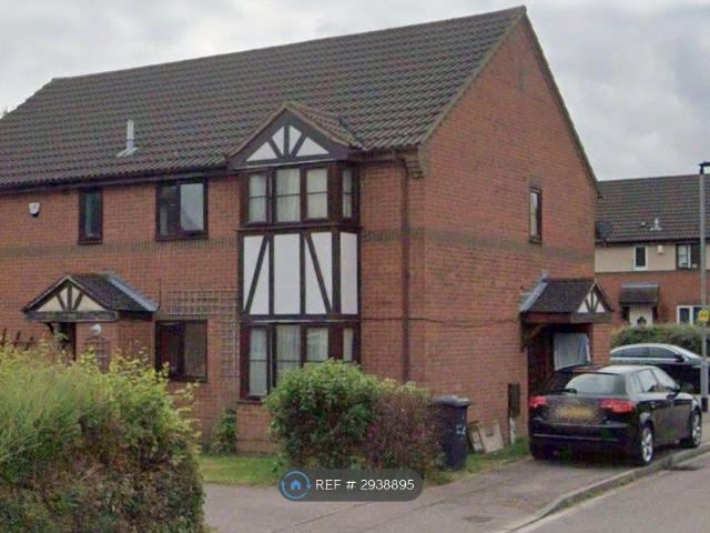 Poppyfields, Bedford MK41, 2 bed terraced house to rent, £1,100 pcm | PrimeLocation