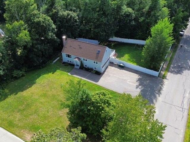 Poquanticut Ave, Easton, Home For Sale