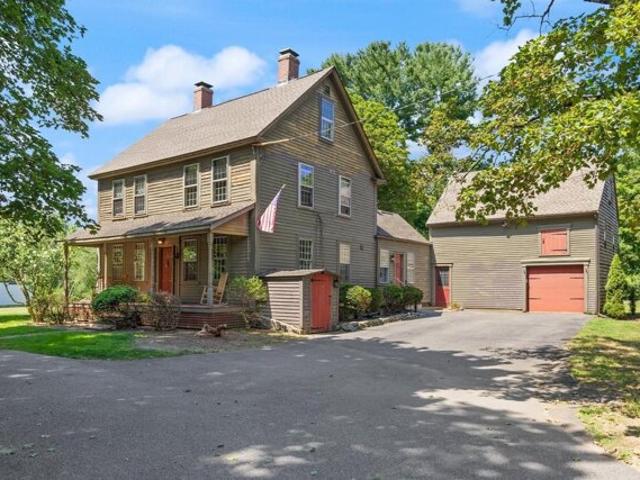Poquanticut Ave, Easton, Home For Sale
