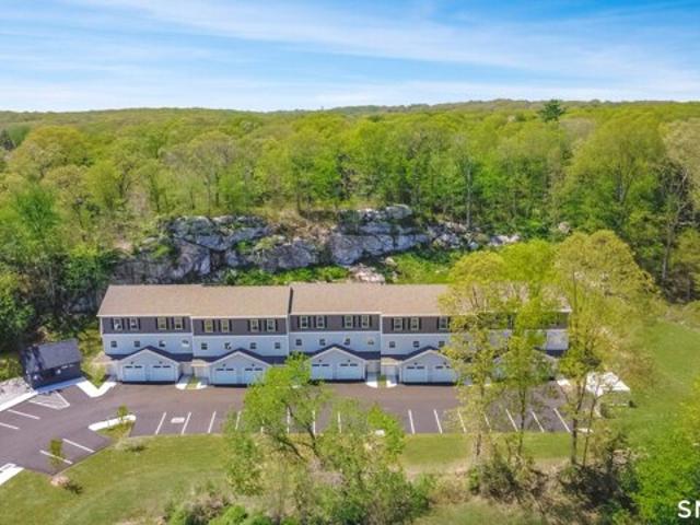Poquonnock Rd Apt,groton, Home For Sale