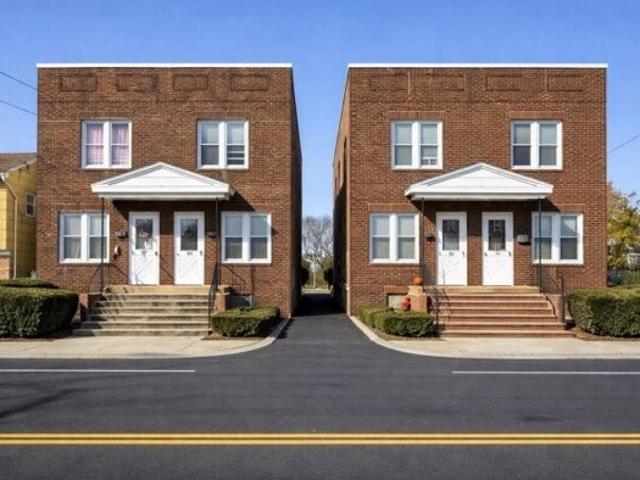 Port Reading Ave, Woodbridge, Home For Sale