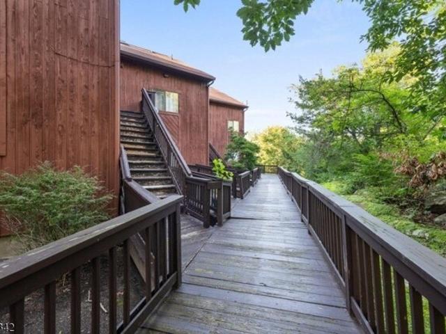 Port Royal Dr Unit,vernon, Condo For Sale