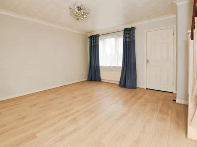 Portchester Close, Peterborough, Cambridgeshire, PE2 8UP, Property for rent