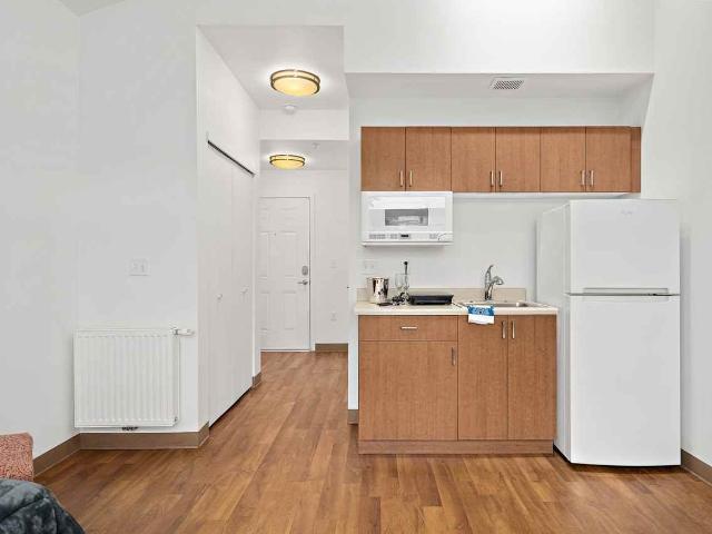 Portage Bay Flats Studio Apartment for Rent at 4029 7th Ave Ne, Seattle, WA 98105 University District
