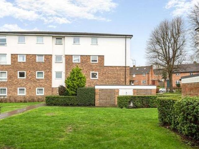 Portal Close, Uxbridge, 2 Bedroom Apartment